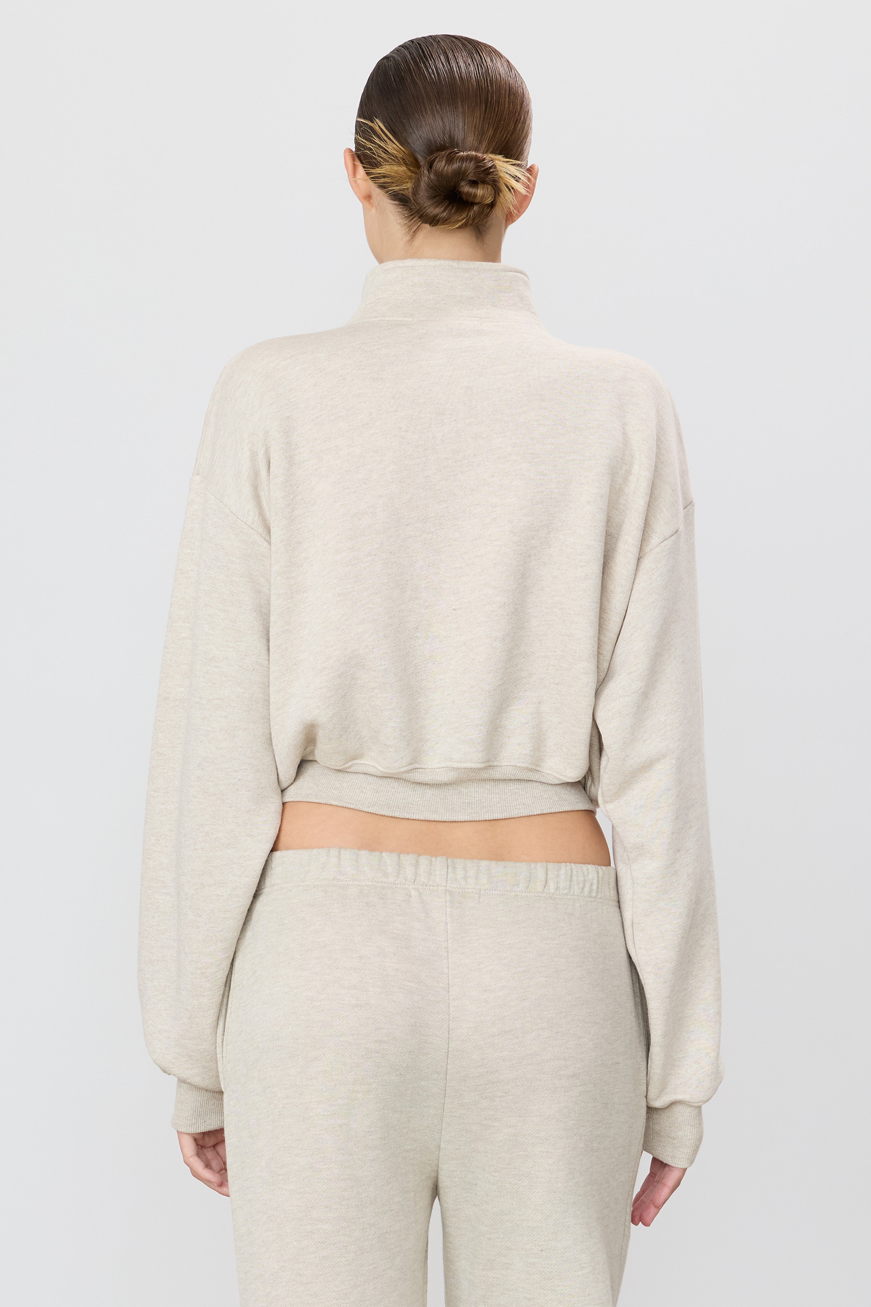 CROPPED HALF-ZIP SWEATSHIRT – ÉTERNE