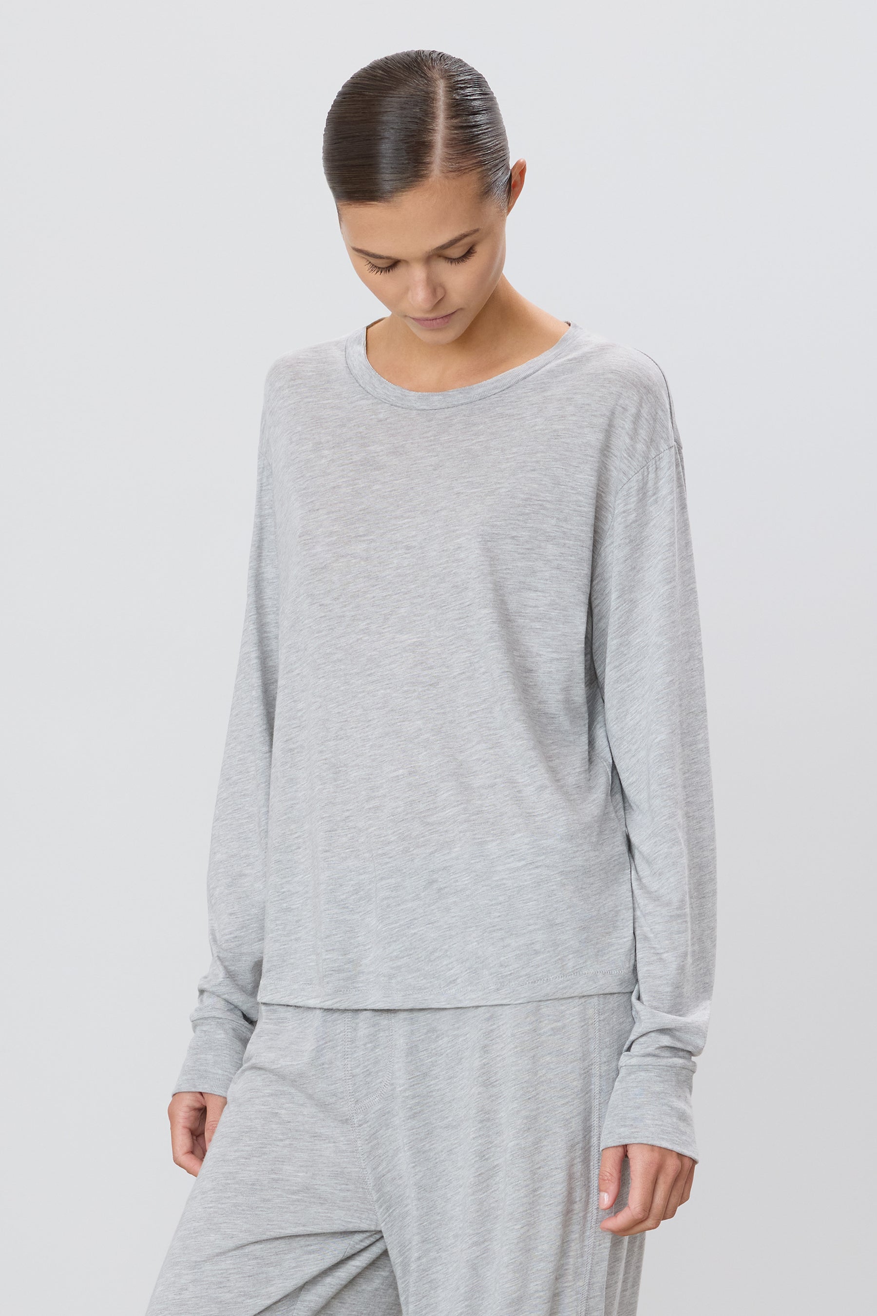 The Long Sleeve Boyfriend Tee by Eterne – ÉTERNE